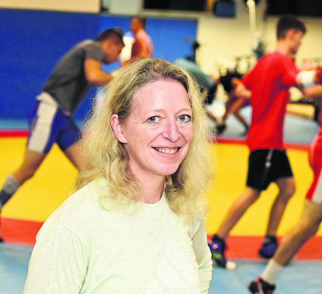 Frau aus Fi-Gö bei den Ringern