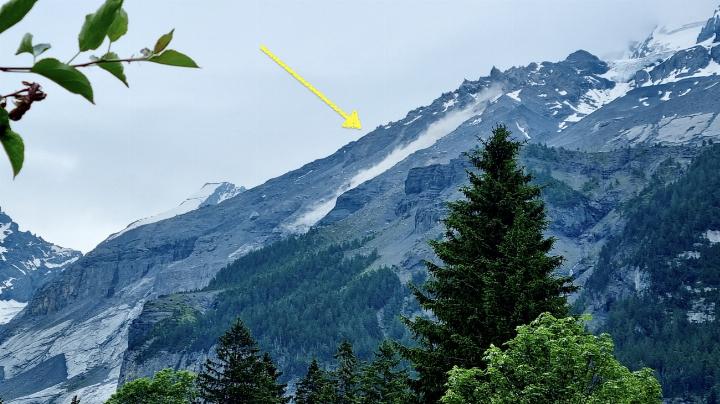 Erneute Bewegung beim "Spitzen Stein"